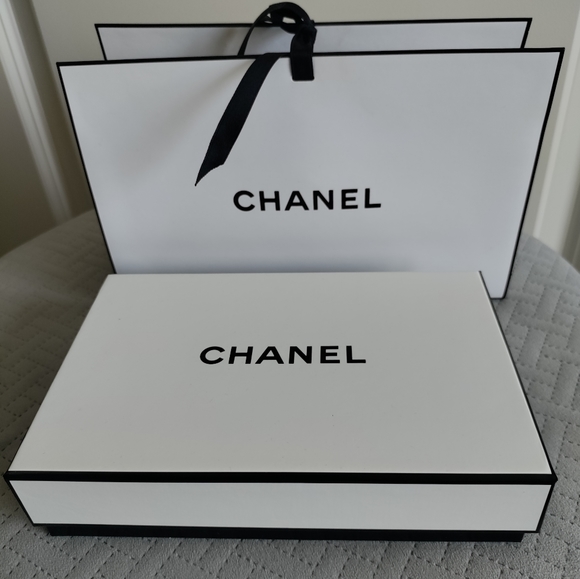 CHANEL | Party Supplies | Chanel Box And Bag Please Read The ...